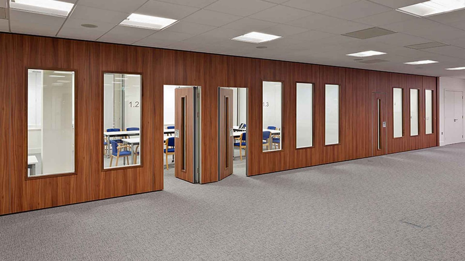 Solo - Acoustic Operable Moving Walls - Creatif